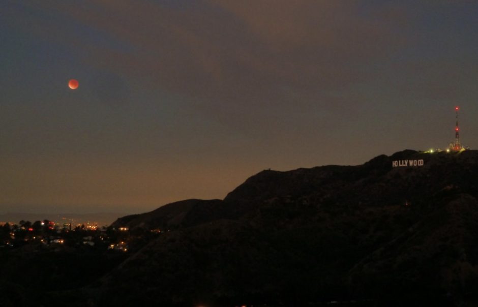 There's a Total Lunar Eclipse on January 31 and Griffith Observatory is ...