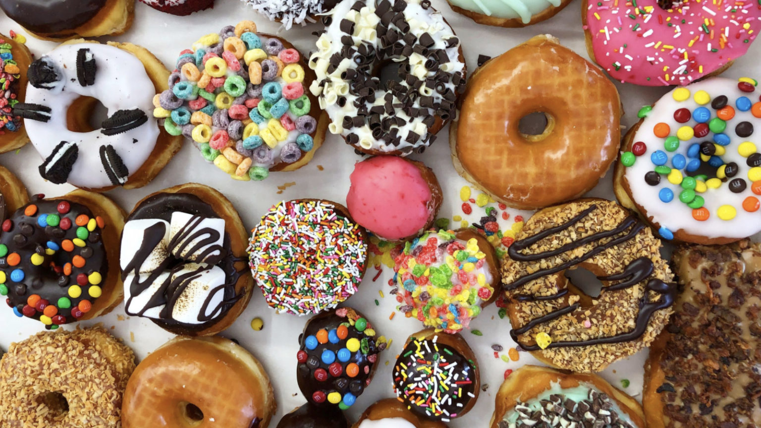 Randy’s Donuts to Hand Out Free Donuts on Halloween